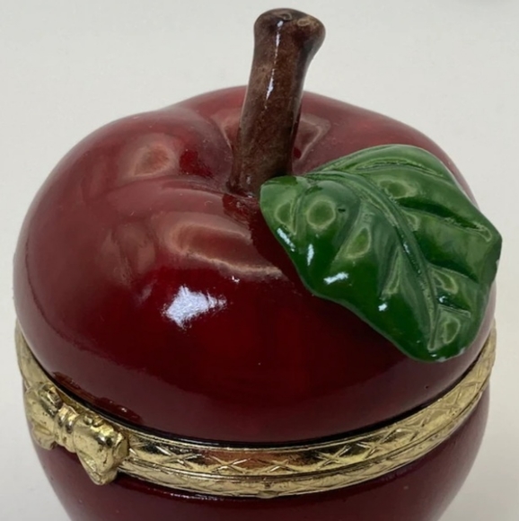 Jewelry | Vintage Red Apple Mini Trinket Box | Poshmark